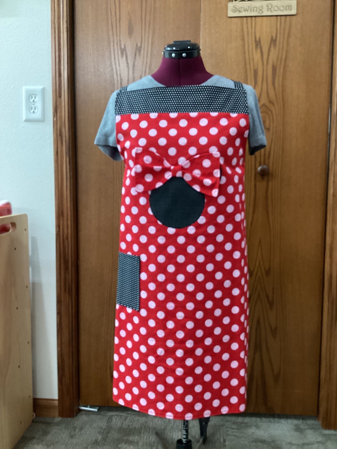 Adult Full Size Apron, Mouse. Mommy and Me, Bright Red With Large White ...