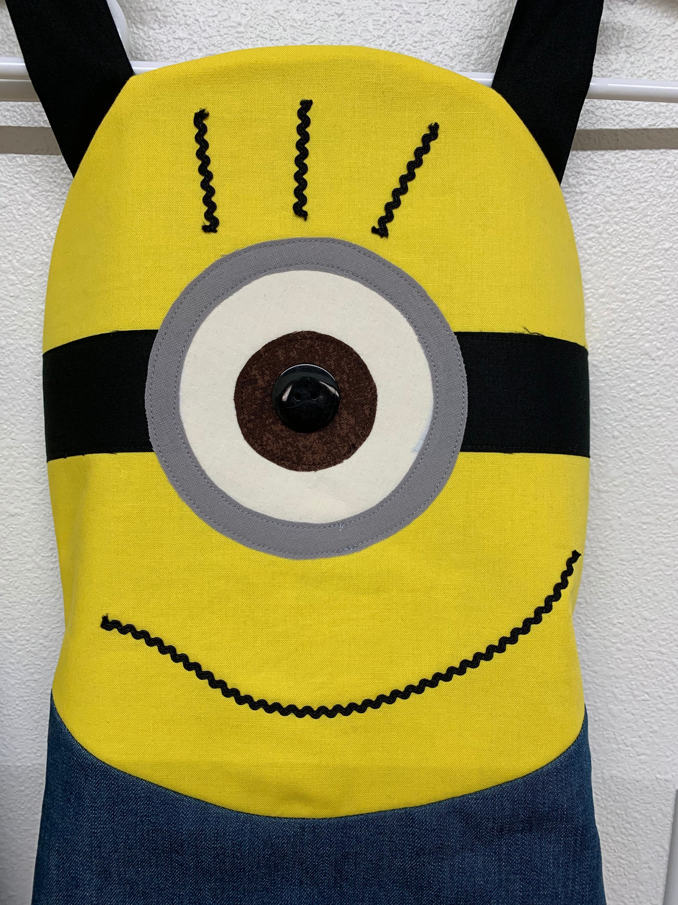 Minion Adult Apron Minion Despicable Me Minion Madness - Etsy