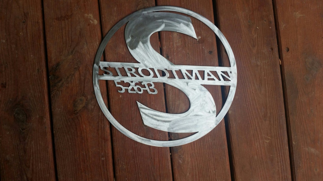 Round Split Monogram Wedding Decor - Etsy