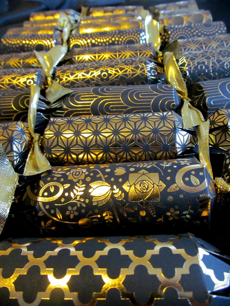 Luxury Christmas Crackers BLACK & GOLD Premium Christmas - Etsy