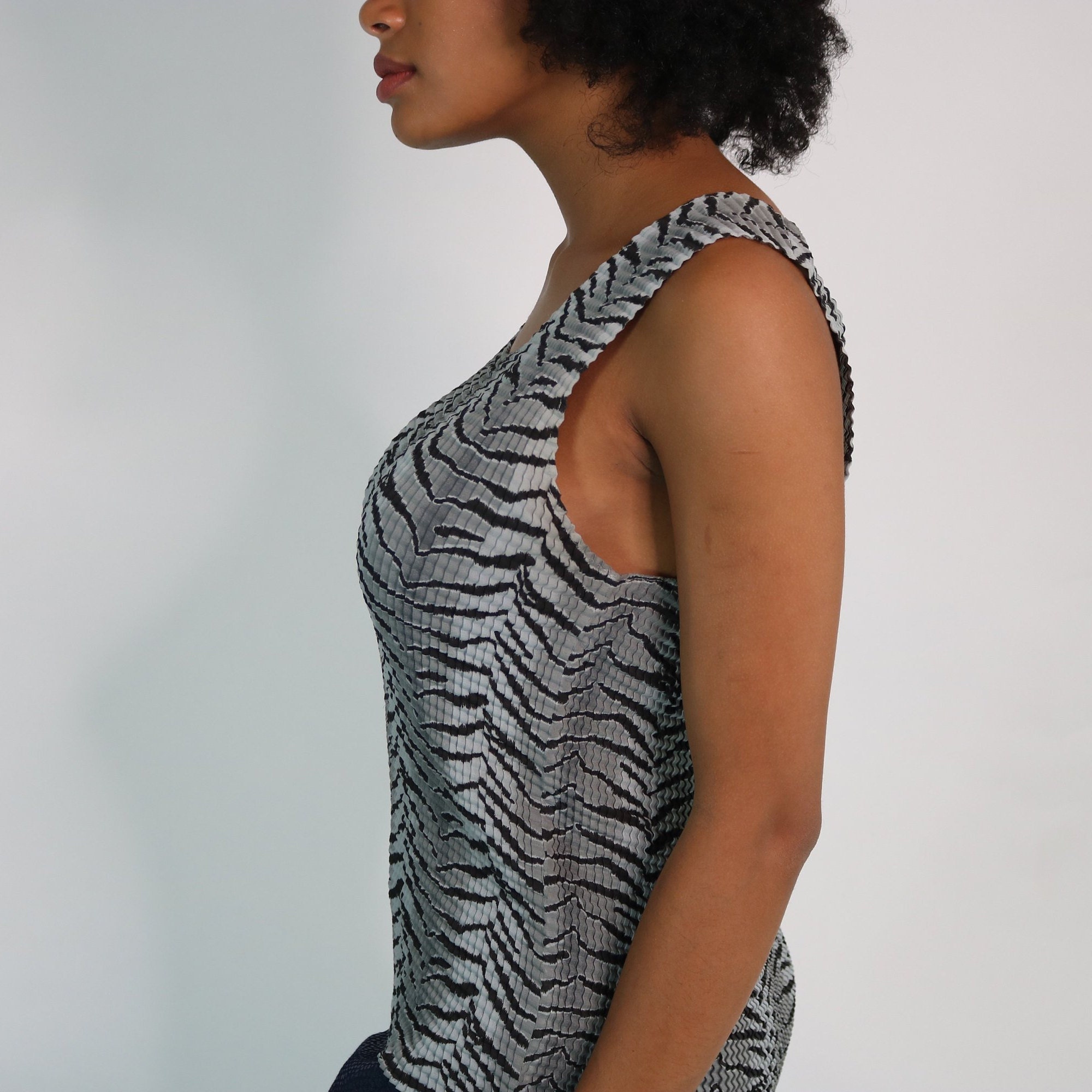 90s Stretch Tank Tiger Print Tank Vintage Tank Top Minimalist Tank Top ...