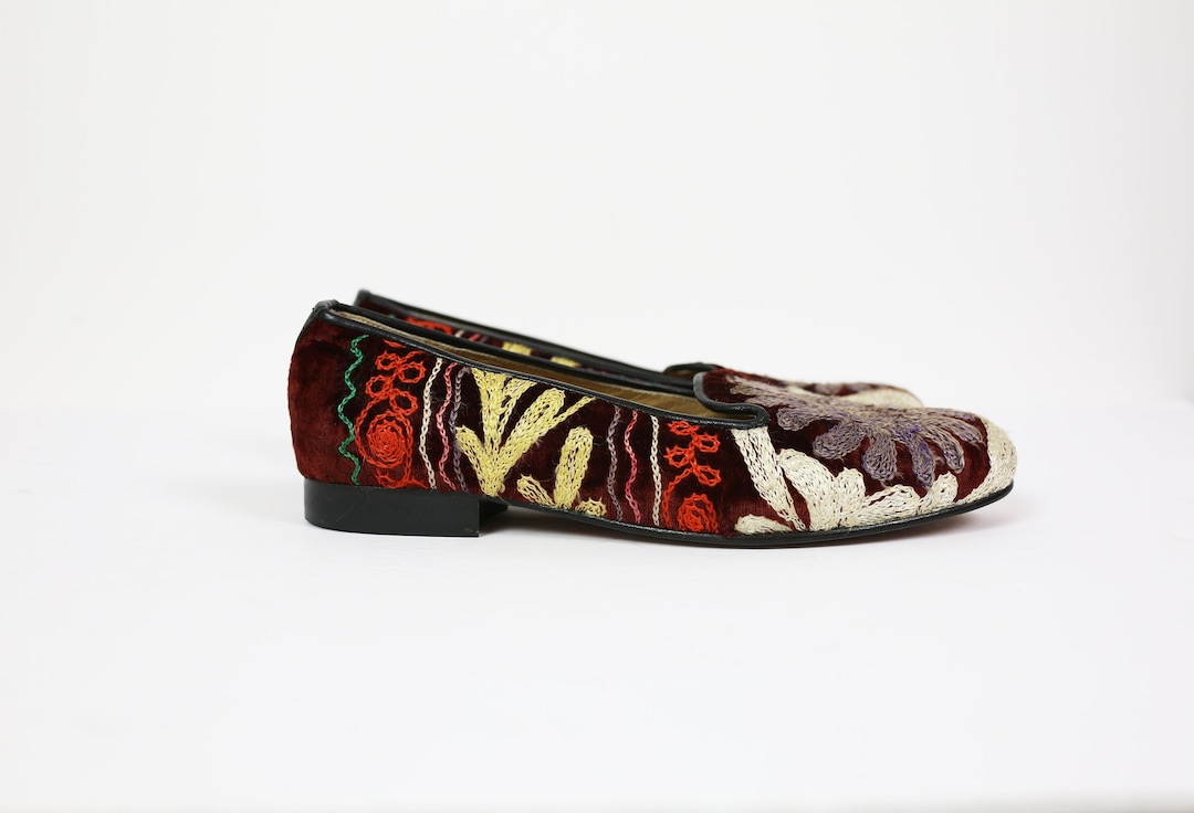Y2K VELVET ROAD EMBROIDERED Shoes Flats Size 38 European Slip on ...