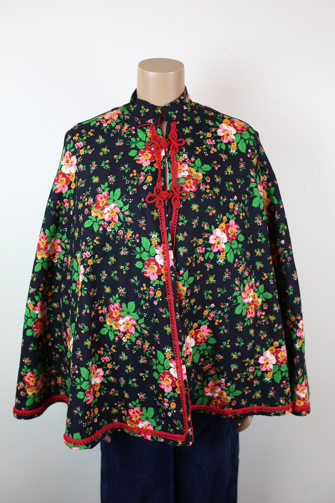 Vintage 50s 60s FLORAL Asian CAPE Handmade / Asian Style Cloak / Mid ...