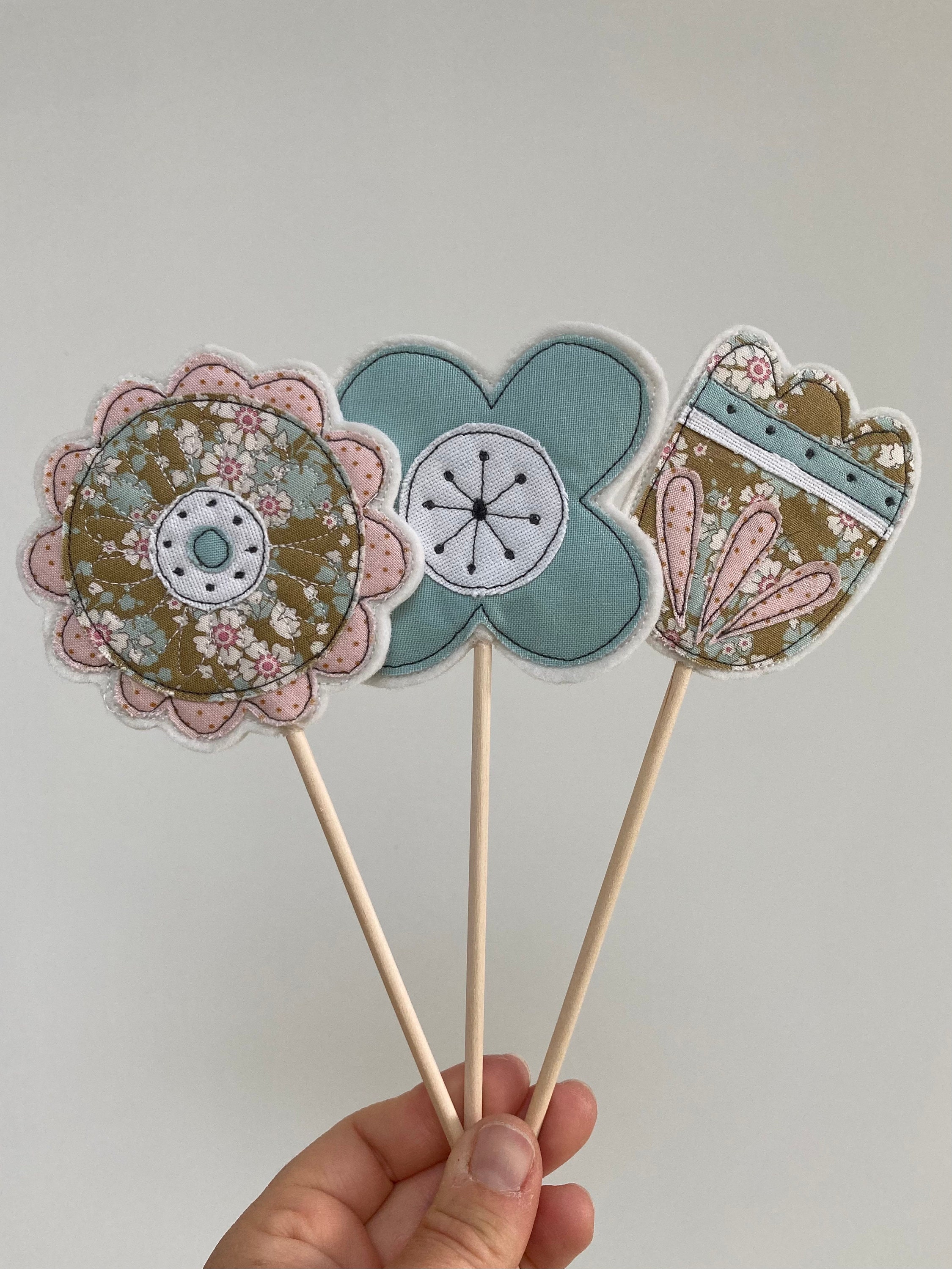 Scandinavian flower cake toppersscandi design embroidery | Etsy