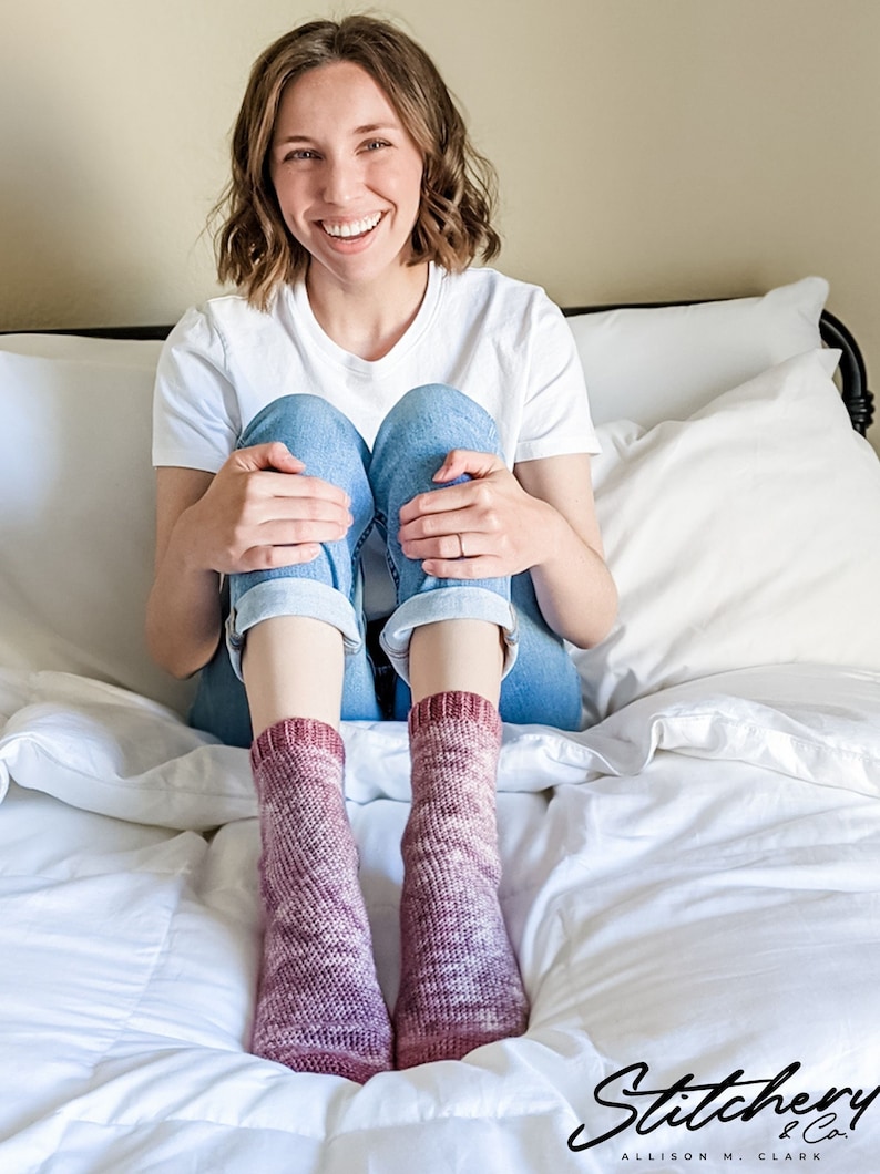 Crochet PATTERN the Stitchery & Co. Classic Socks Beginner | Etsy