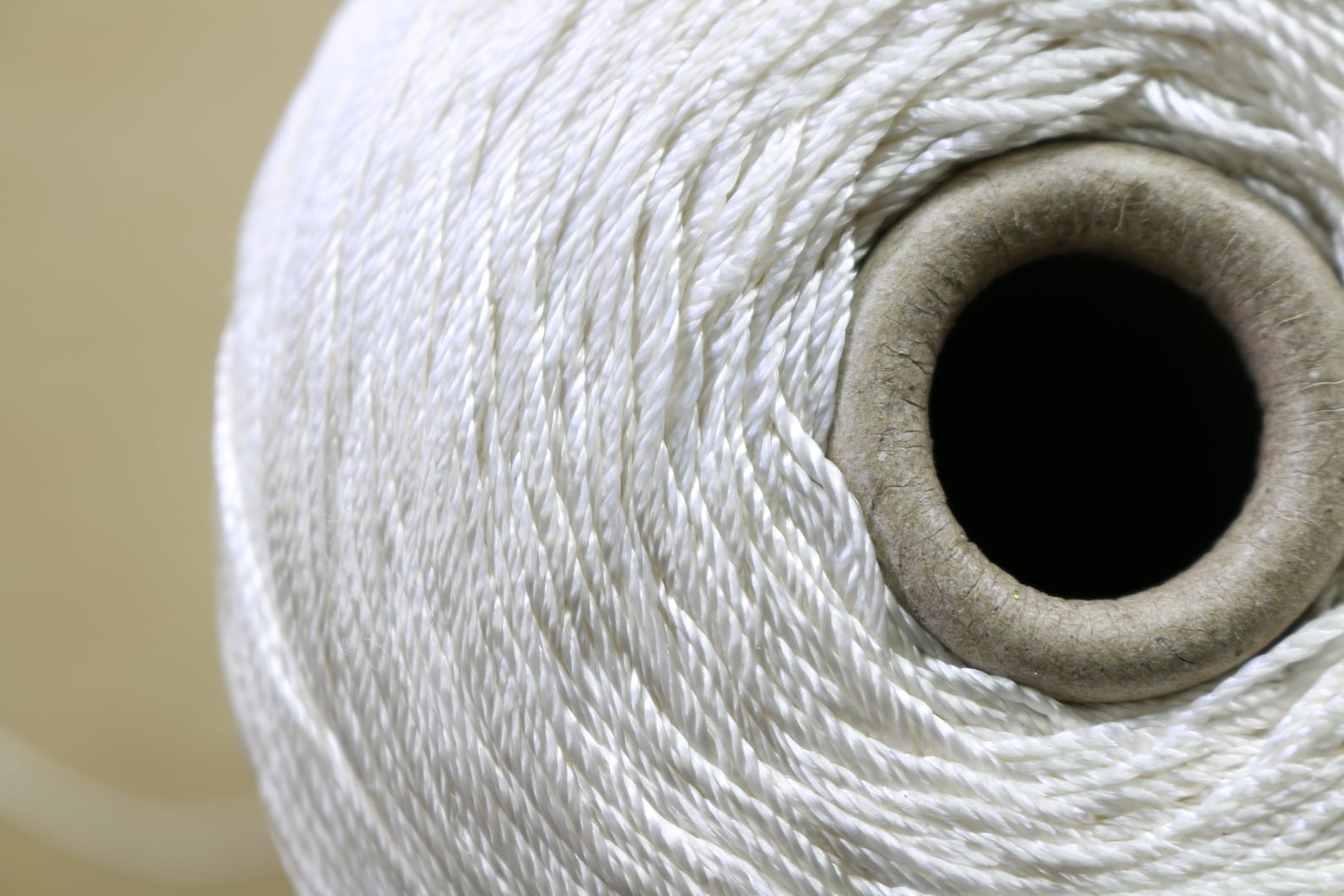 Viscose Rayon Shiny Sheen Glossy Metallic Cone Yarn Machine Knit Hand ...