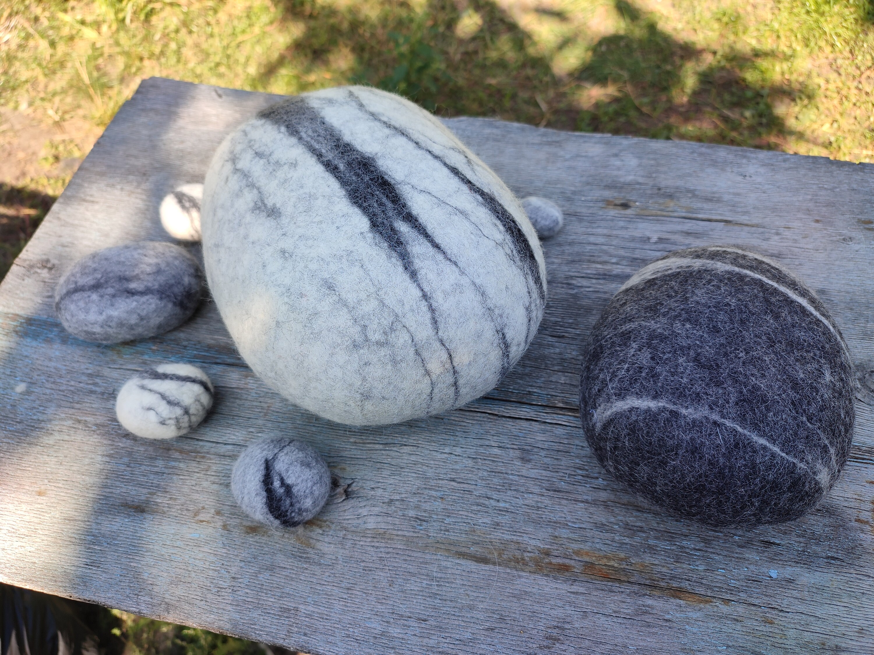 7 Felted Wool Stones , Eco-friendly Decor Wool Pebbles - Etsy