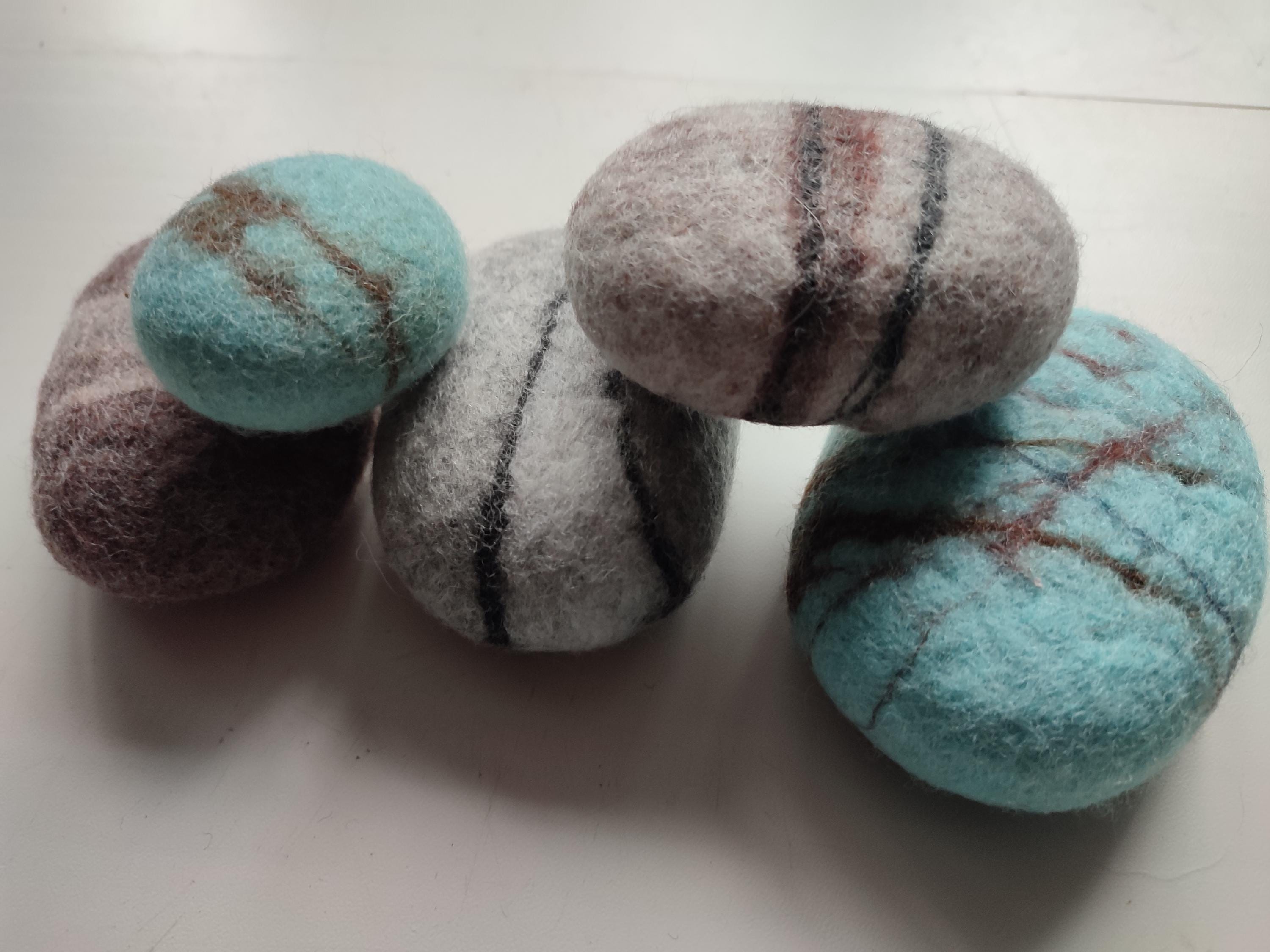 10 , 20 , 40 Felted Wool Stones , Eco-friendly Decor Wool Pebbles - Etsy