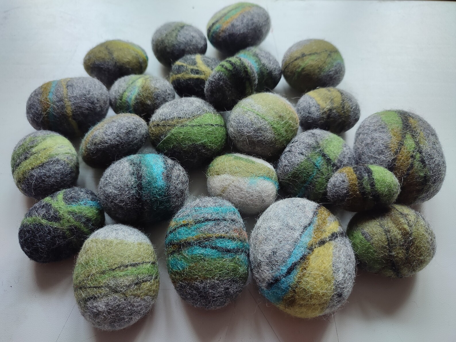 10 , 20 , 40 Felted Wool Stones , Eco-friendly Decor Wool Pebbles - Etsy