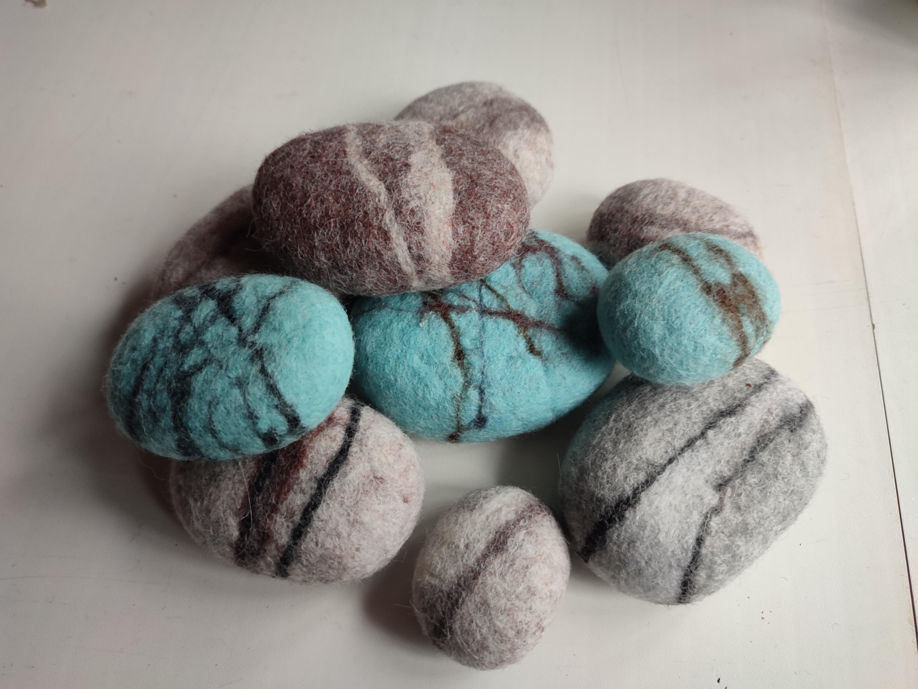 10 , 20 , 40 Felted Wool Stones , Eco-friendly Decor Wool Pebbles - Etsy