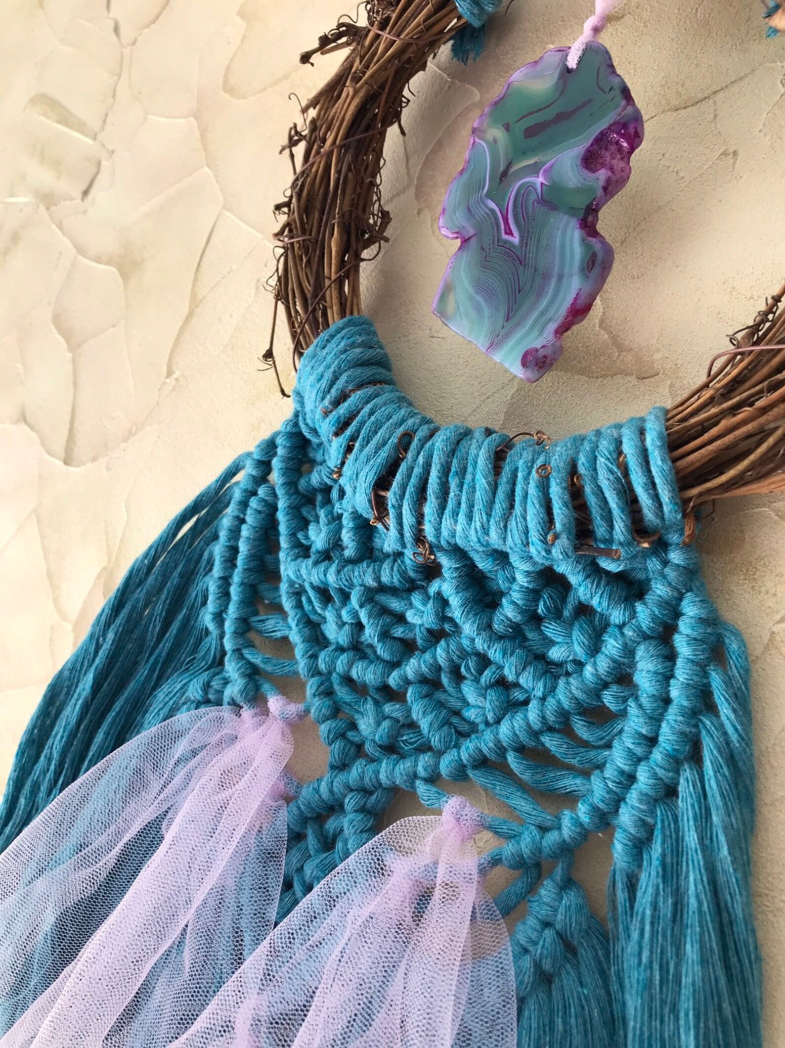 Macrame Wall Hanging Wreath With Agate Slice / Bohemian Wall Hanging ...