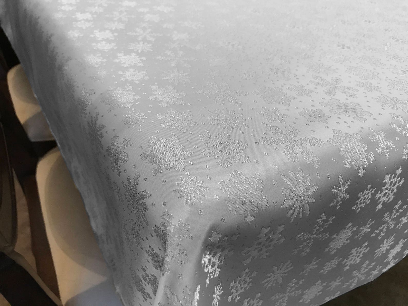 Heavy Brocade Metallic Shine Snowflake Tablecloth Linen Christmas ...