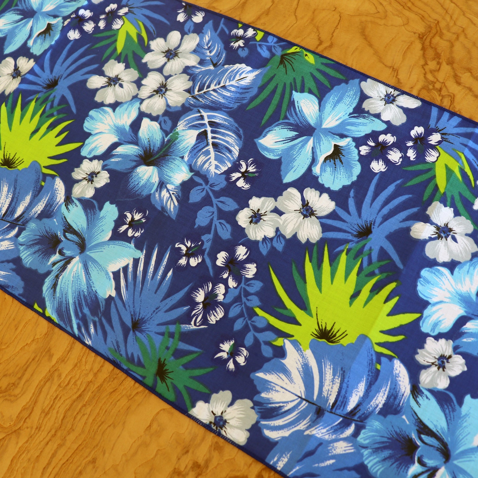 Hawaiian Tropical Floral Cotton Table Runner Home Décor / | Etsy