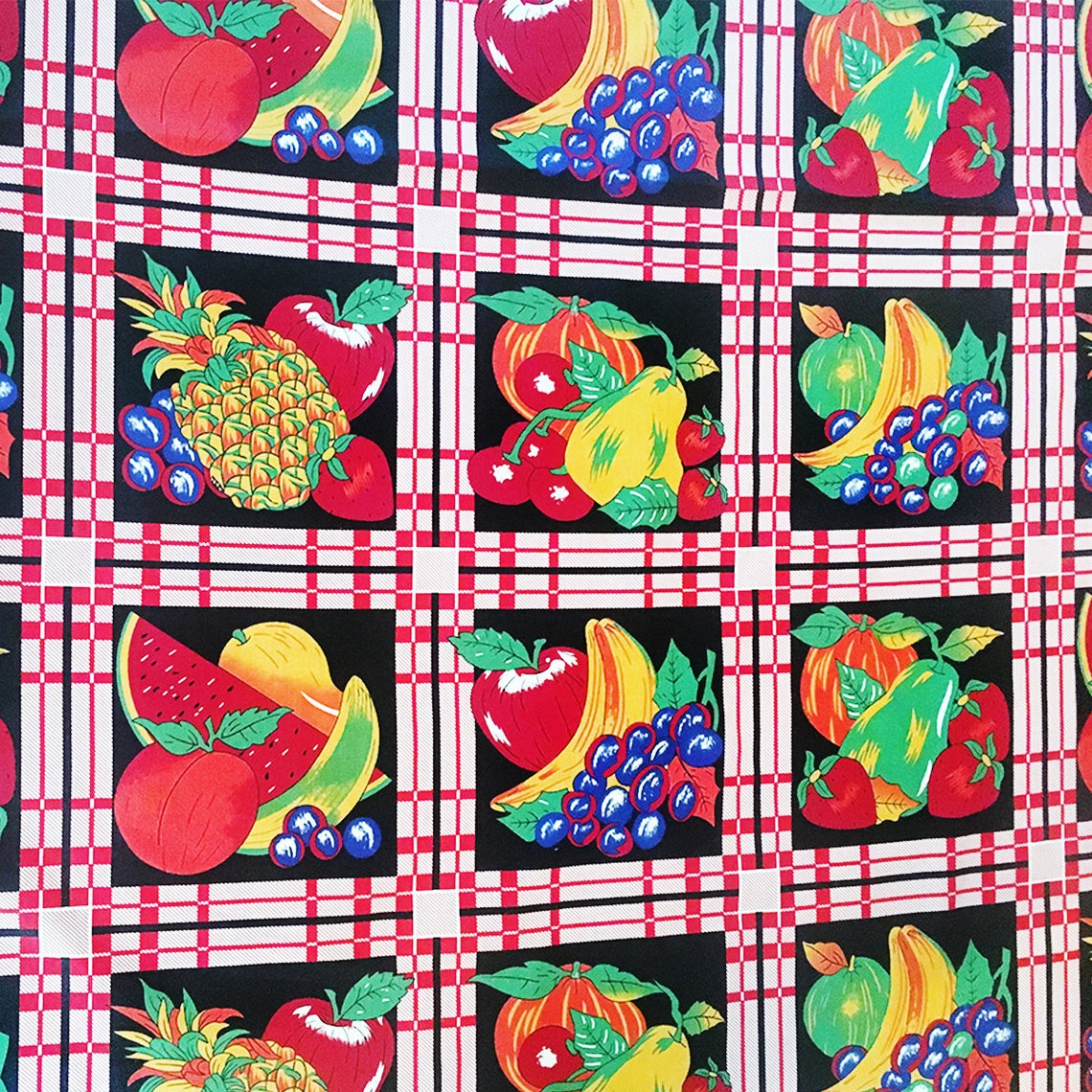 Fruit Bundle on Gingham Cotton Tablecloth / Home / Wedding / Picnic ...