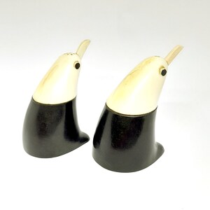 Vintage Bakelite Penguin Salt & Pepper Set 1940s Table Decor Condiment ...