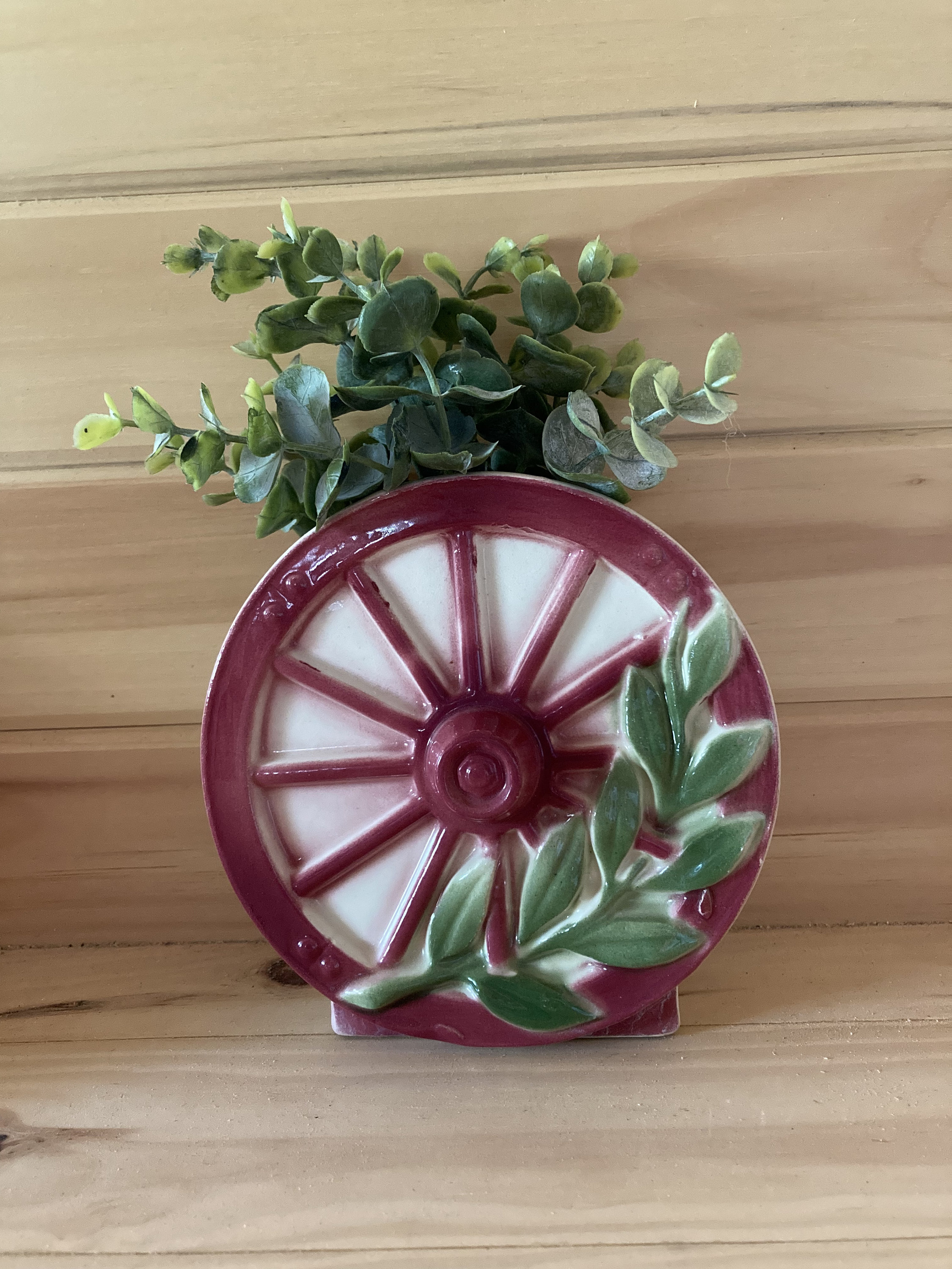 Vintage Wagon Wheel Wall Vase - Etsy