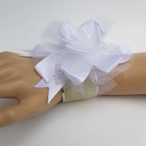 White Wrist Corsage - Etsy