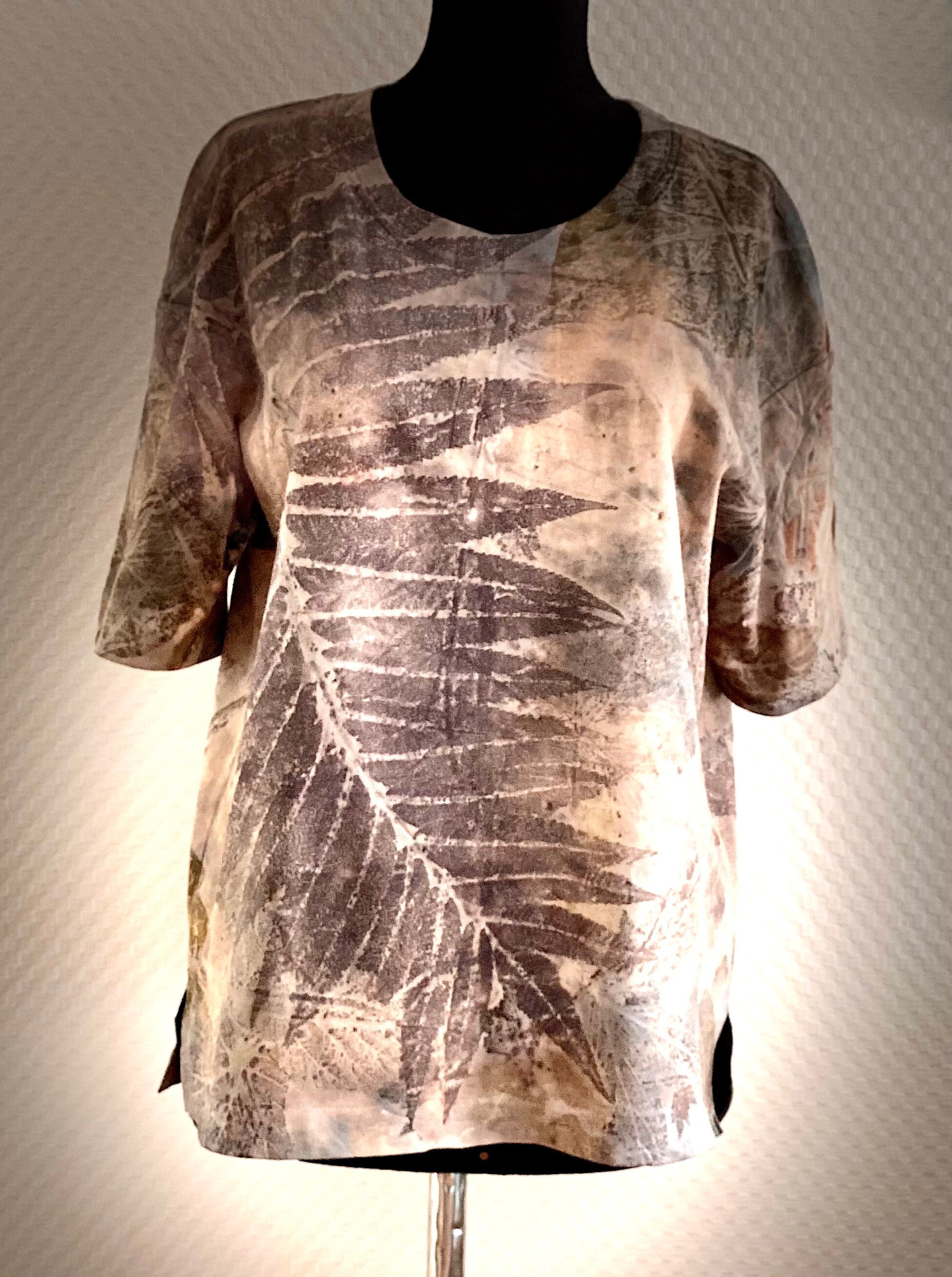 T-shirt Eco Print From the Collection urban Botanyof - Etsy