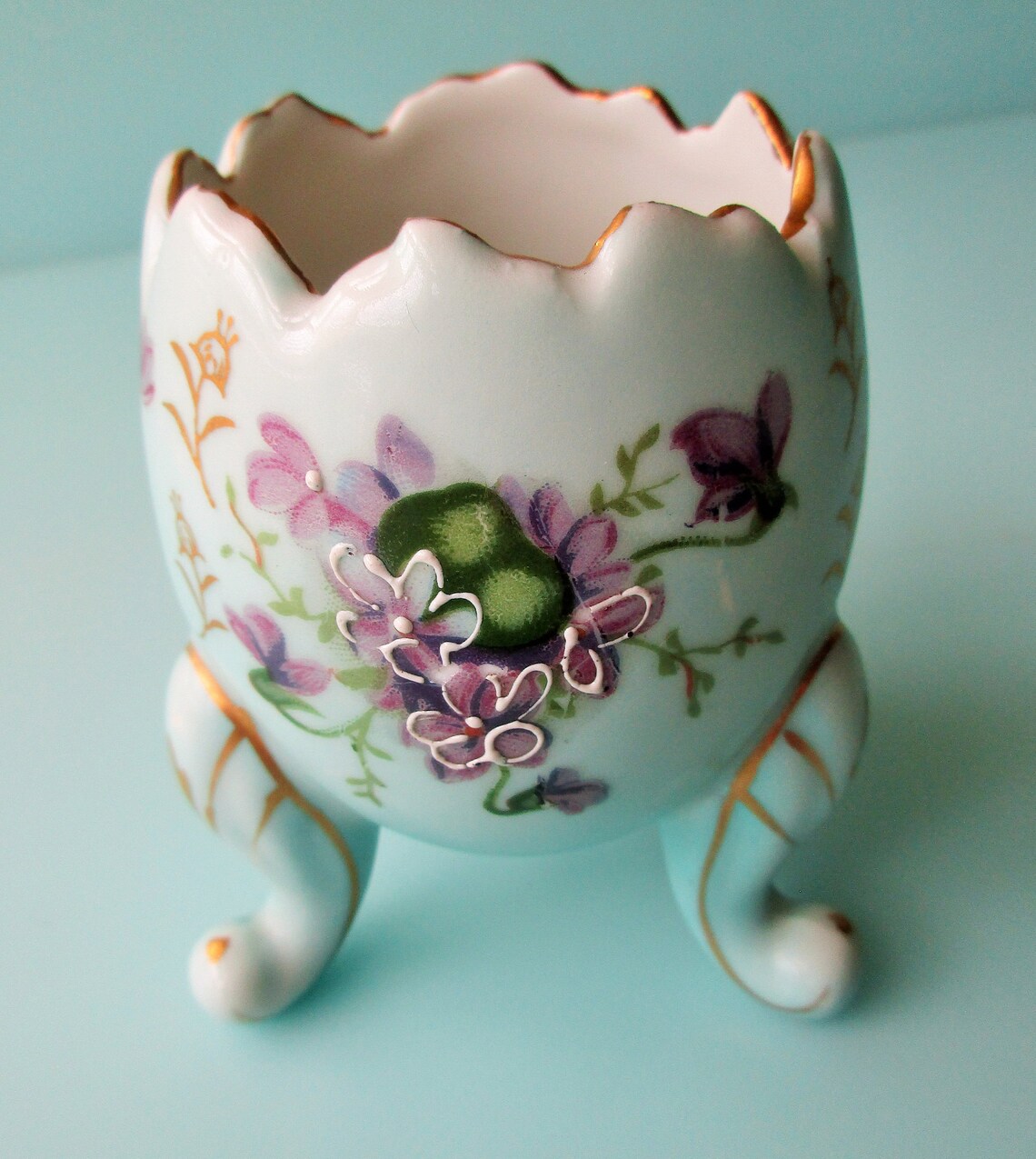 Ships FREE! 3.5" Easter Egg Vase/cracked Egg Footed Vase Vintage 1950s ...