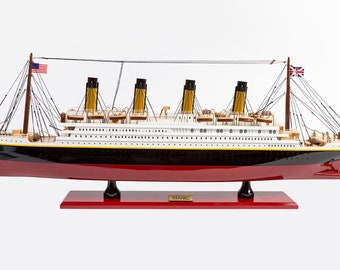 Titanic submersible model | Etsy