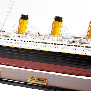 Titanic Model Ship Special Edition With LED Lights – 100cm (39.3 ...