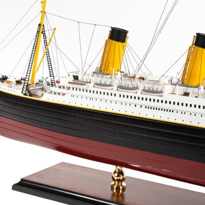 Titanic Model Ship Special Edition With LED Lights – 100cm (39.3 ...