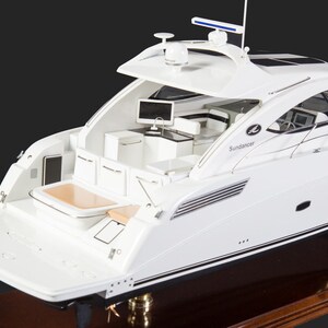 Sea Ray Sundancer Motor Yacht Model 27.5 70cm Sea Ray Sport Yacht ...