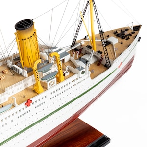 HMHS Britannic Model Cruise With LED Lights 100cm (39.3") Special ...