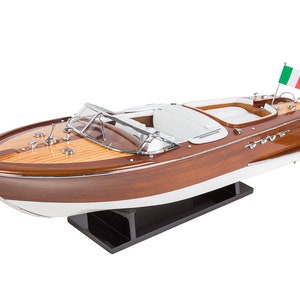 Riva Aquarama (white Interior) Model Speed Boat 70cm (27.5 ...
