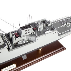 HMAS Sydney (V) D42 Destroyer Model 80cm - Wooden Warship Models ...