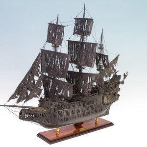 Flying Dutchman Ghost Ship Model 95cm - Fully Assembled Wooden Model ...