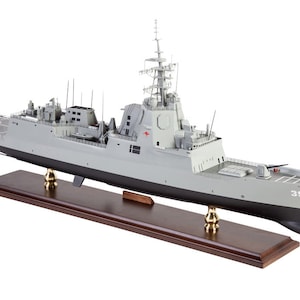 HMAS Brisbane III D41 Destroyer Model 80cm - Wooden Warship Models ...
