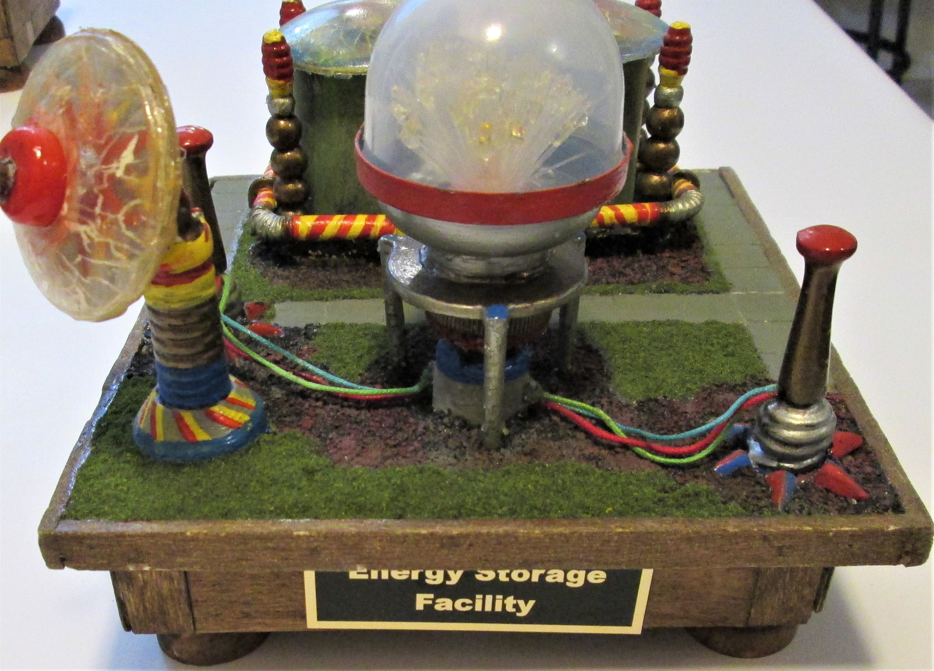 Sci Fi Diorama, Energy generator and storage facility, miniature ...