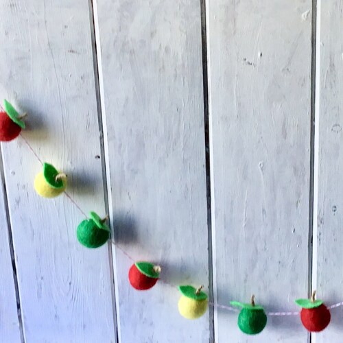 Apple Orchard Garland/classroom Decoration/fall Decor/felt - Etsy