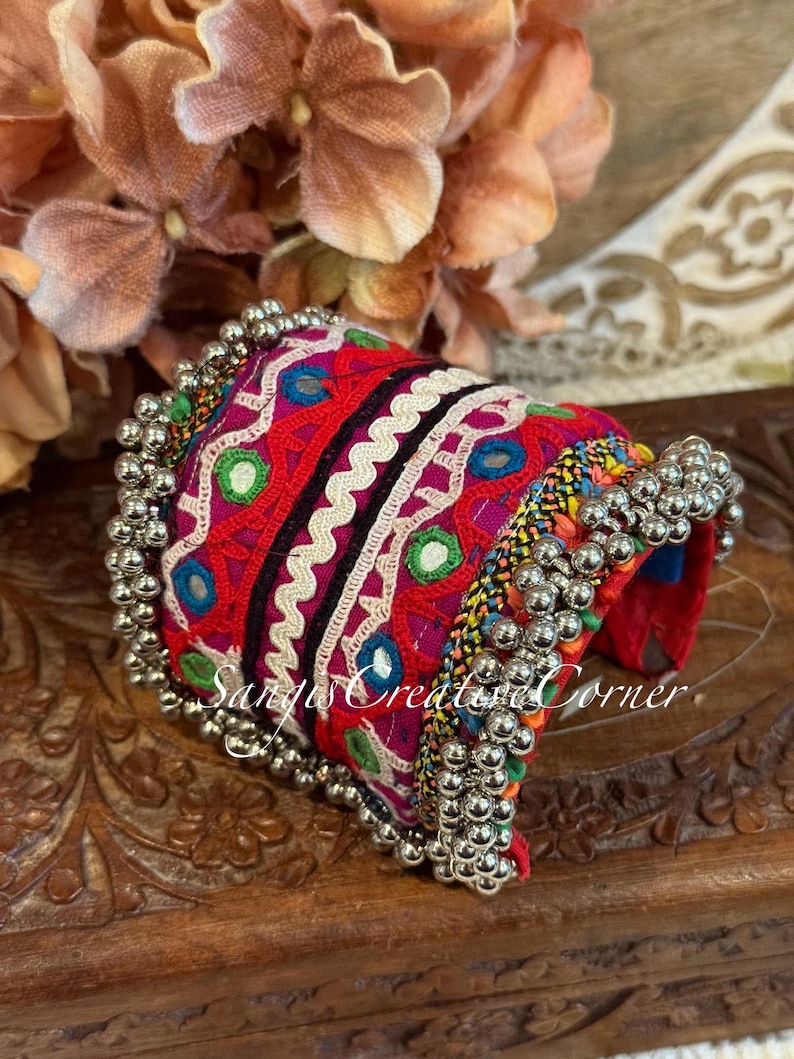 Kachchh Kada | Handembroidered | Fabric| Fusion|oxidized| Handmade | Sustainable Fashion | Eco ...