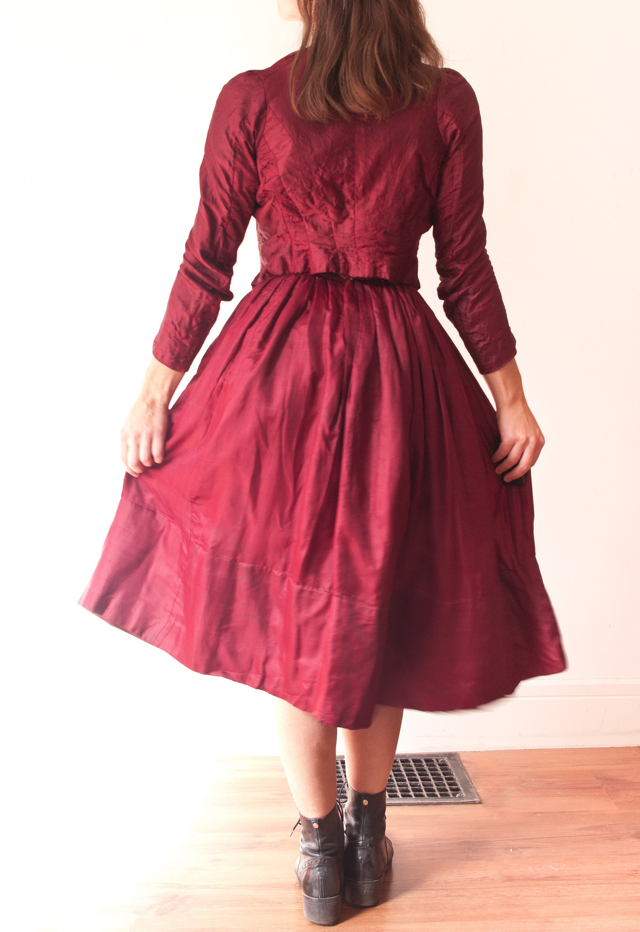1900s Red Silk Jacket and Skirt / Antique Edwardian Set - Etsy Canada