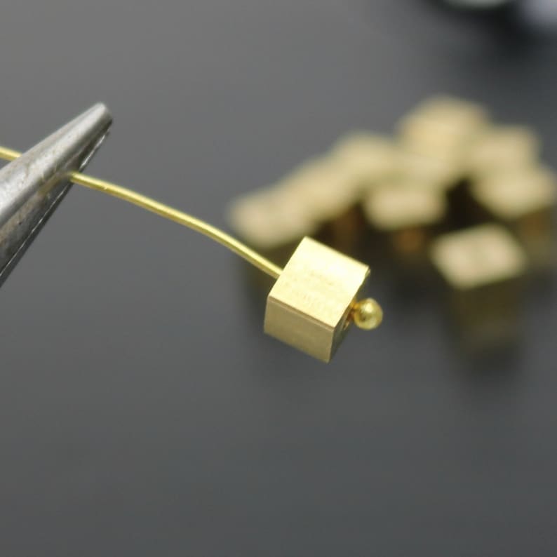 10 Raw Brass Square Cube Beads End Caps 5x5 Mm 1.5mm Hole - Etsy