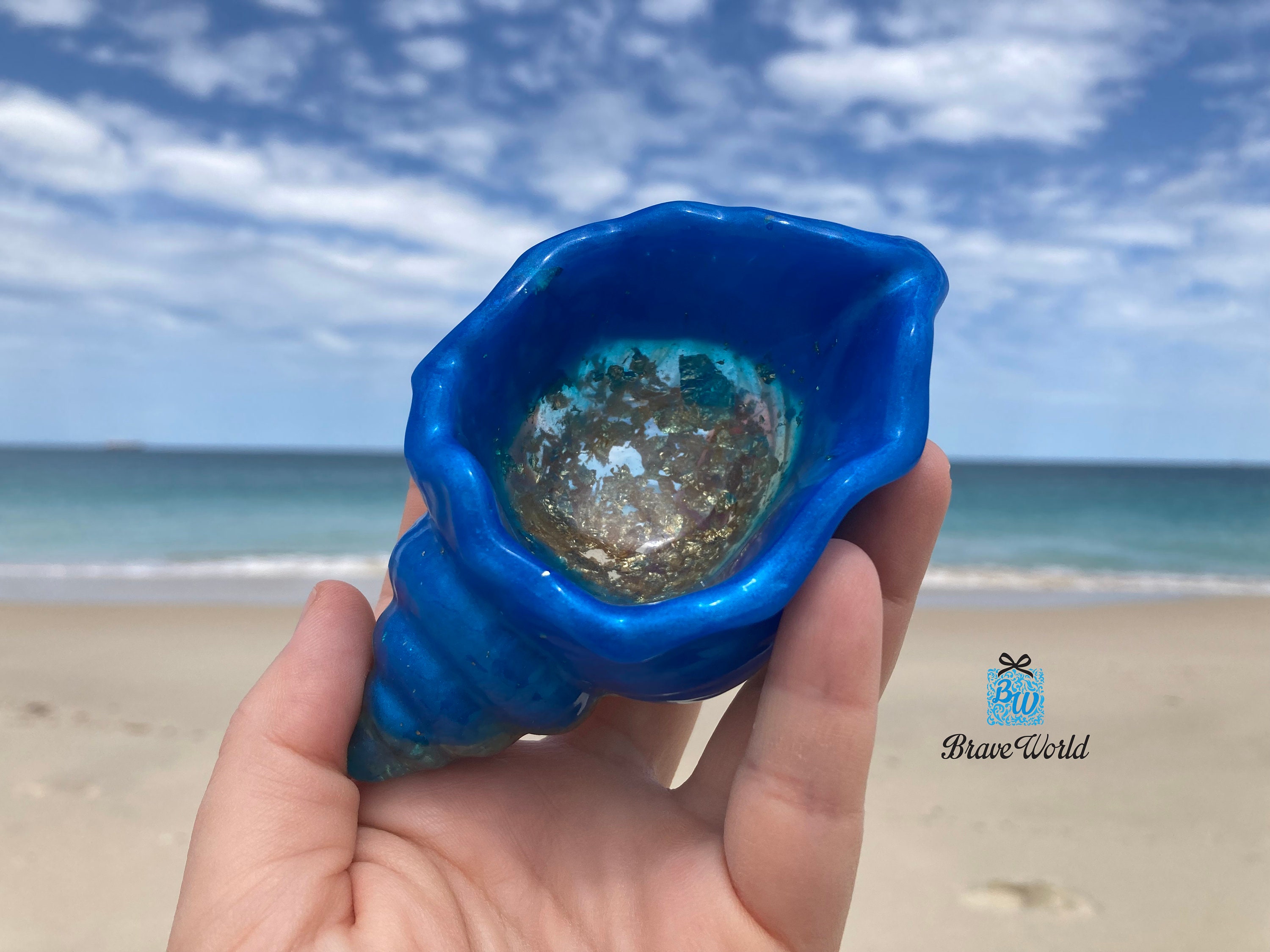 Blue and Gold Conch Resin Shell, Beach Themed Gifts, Home Decor, Resin ...
