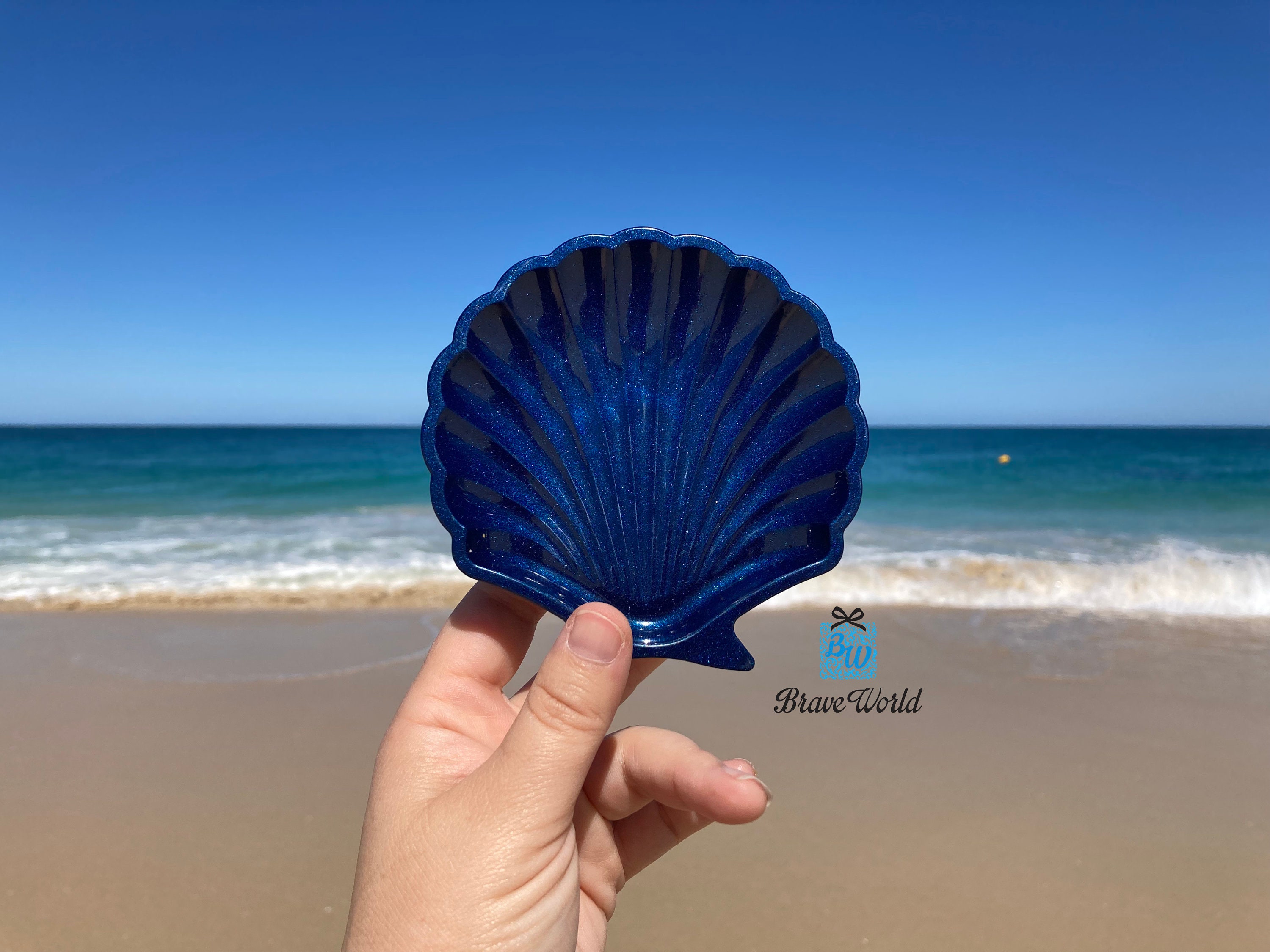 Blue clam store