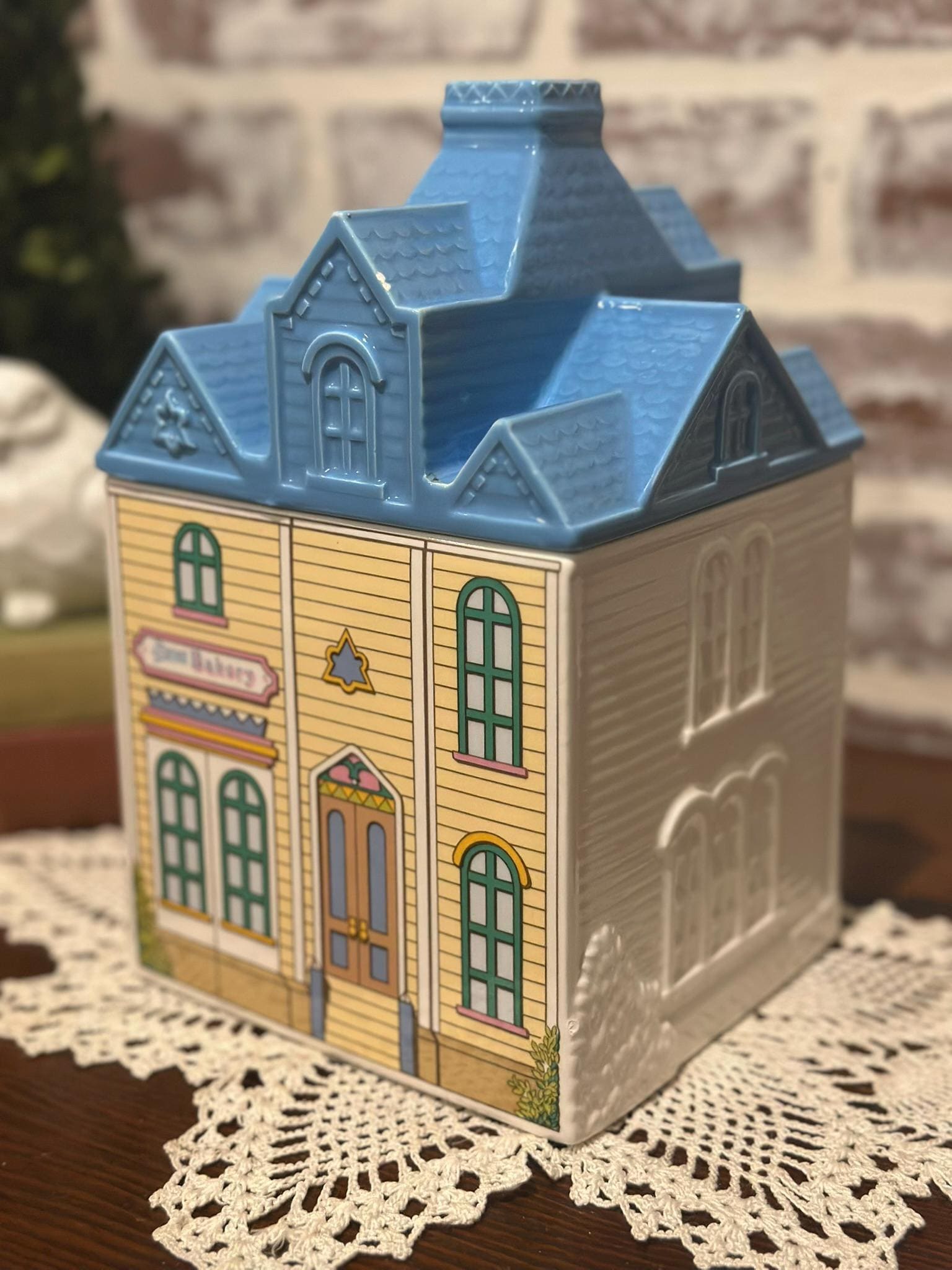 Vintage Hand Painted Avon Townhouse House Shaped Ceramic Canister Jar ...