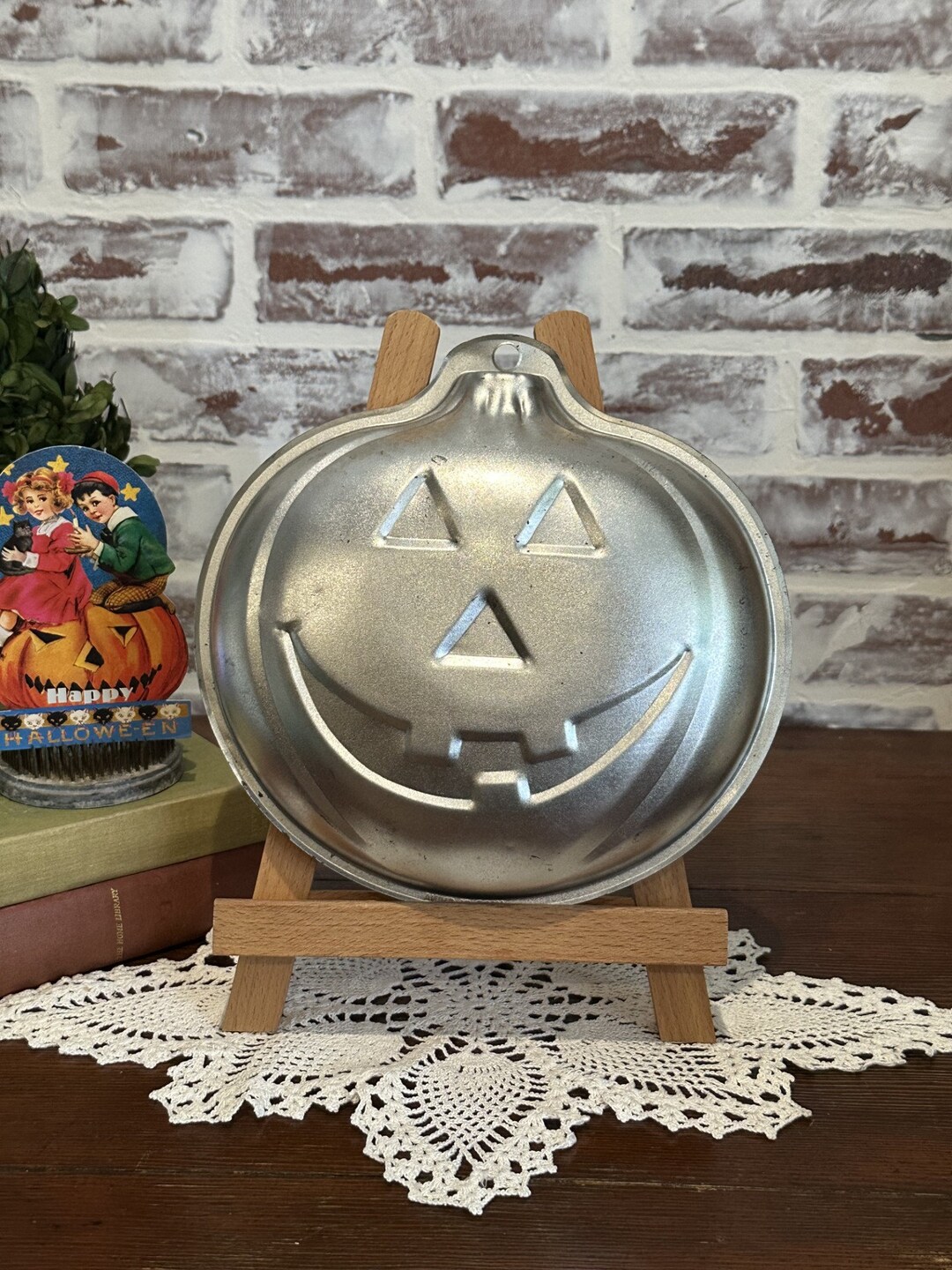 Vintage Jack O Lantern Tin Mold Wall Hanging | Pumpkin Halloween ...