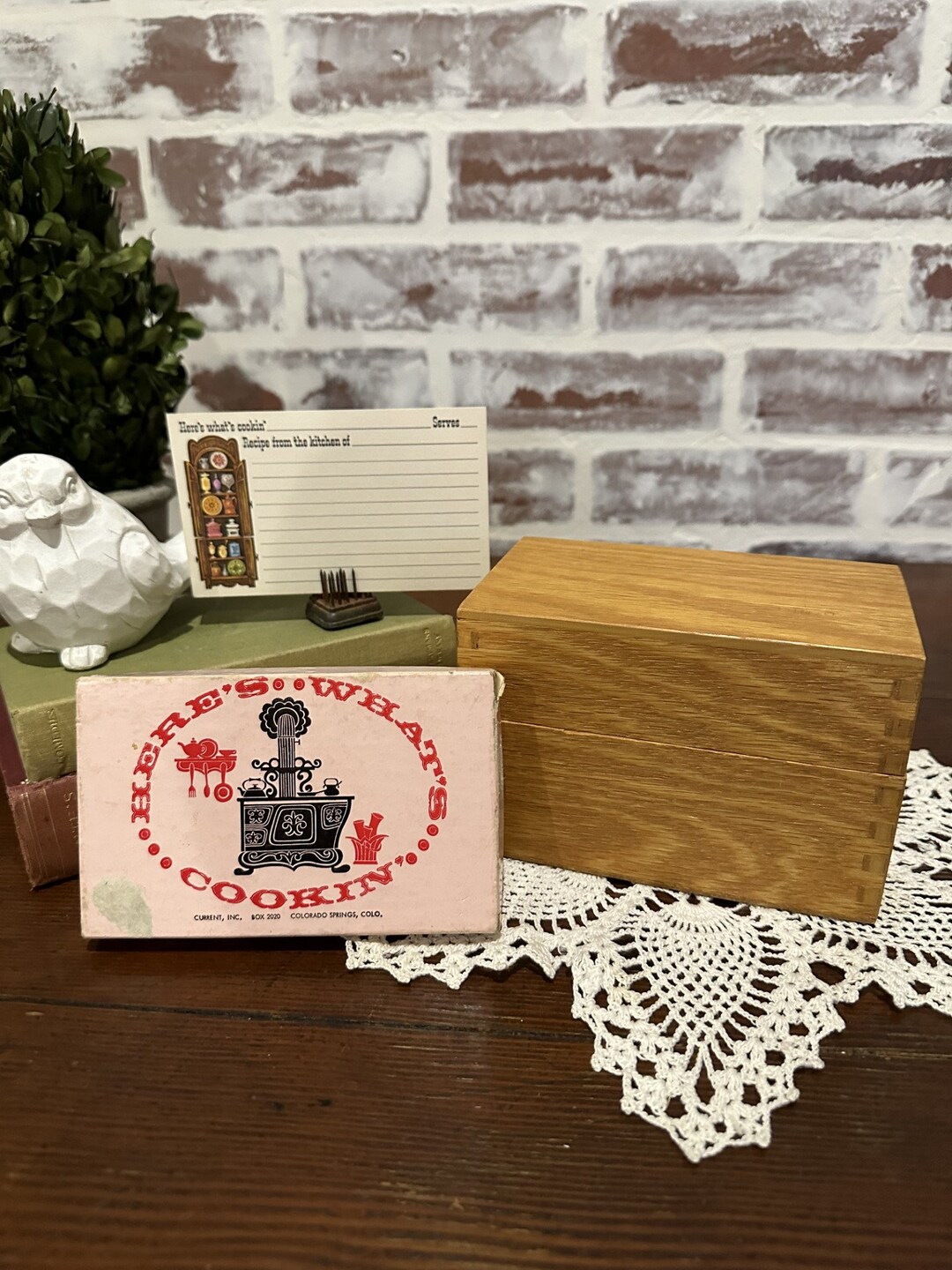 Vintage Here's What's Cookin' Recipe Cards & Wood Recipe Index Card ...