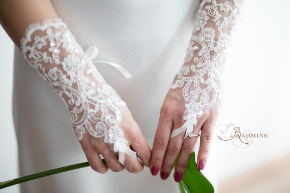 Lace bridal gloves uk store