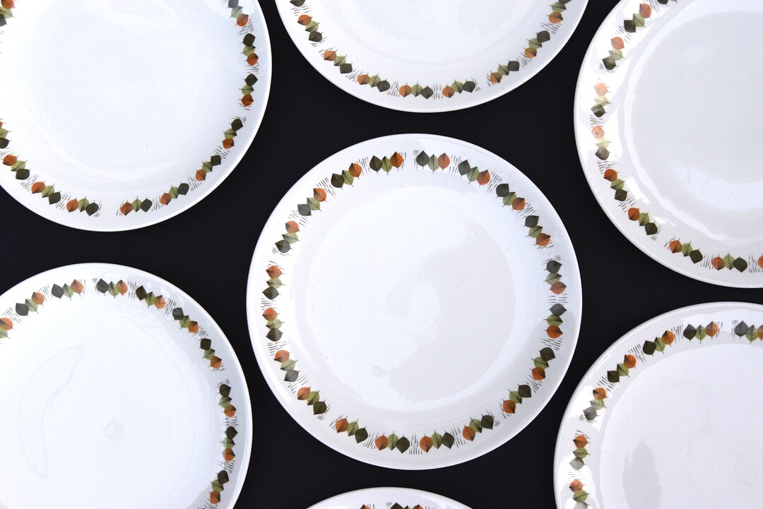 Four 10" Autumn Leaves Dinner Plates | Johnson Bros Snowhite | Orange ...