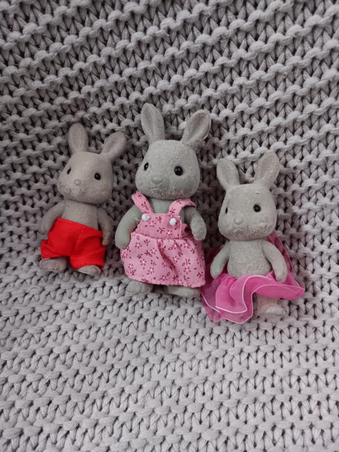 Sylvanian Families Babblebrook Gray Rabbit Family: Brother Bubba With ...