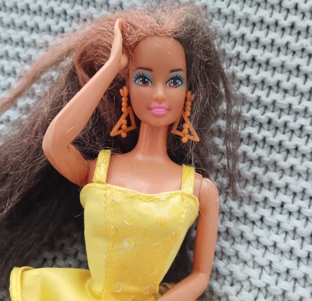 Vintage Rappin' Rockin' Barbie Friend Teresa in Her Original Yellow ...