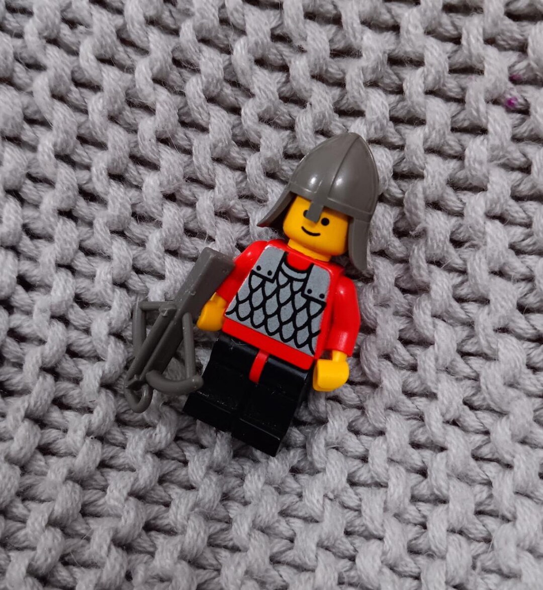Vintage LEGO Castle Knight Mini Figure With Crossbow C. 1991 - Etsy