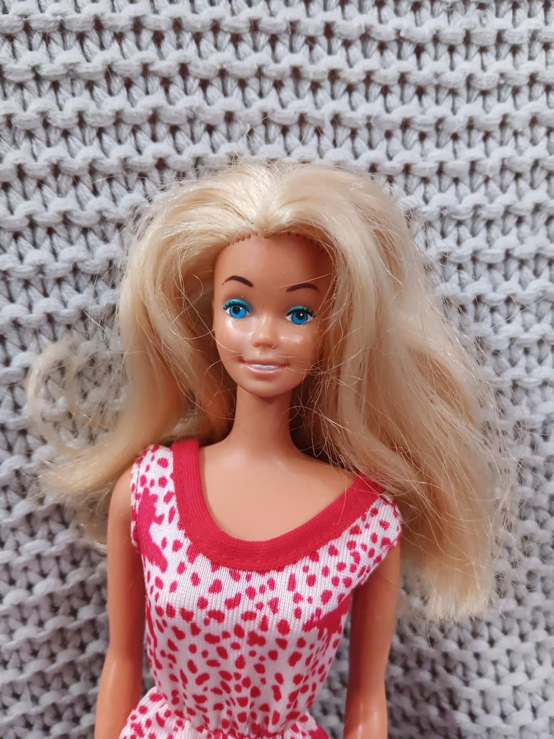 VGC Vintage Sunsational Malibu Barbie Wearing a Barbie Feeling Pretty ...
