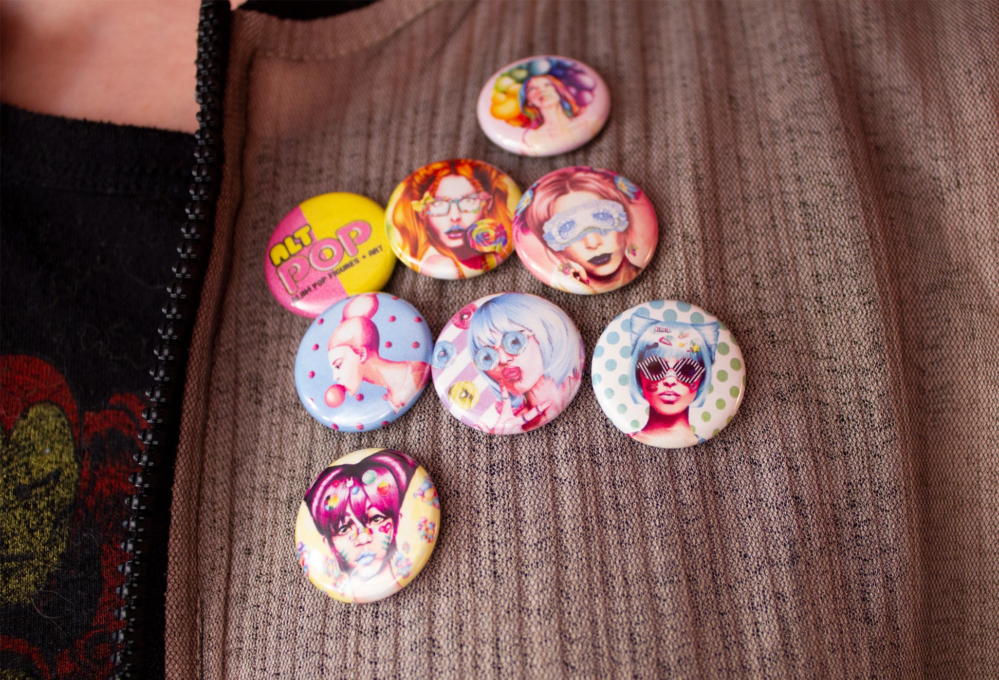 Pill Bottle Button Pack, Buttons, Pill Bottle, Pins, Packs, Art Pins ...