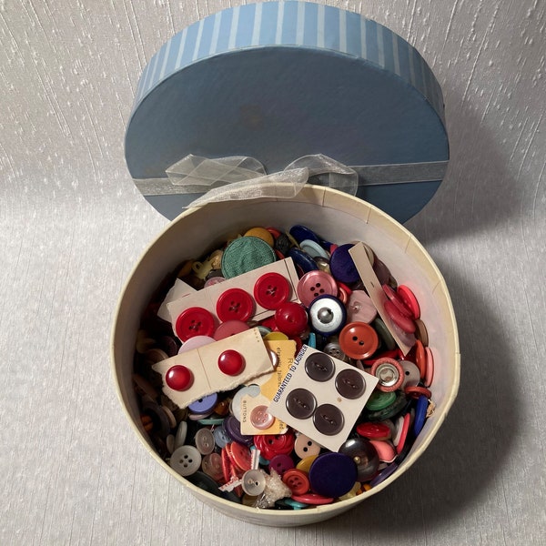 Old Buttons - Etsy